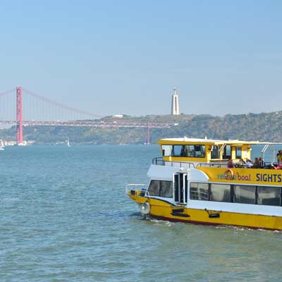 Lisbon ferries and ferry guide for tourists
